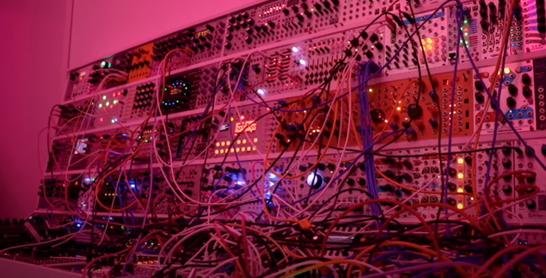 What Is a Modular Synthesizer? - MusicProfy